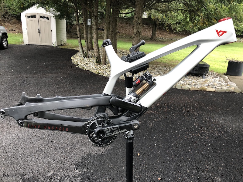 2024 YT Tues CF Pro frame For Sale