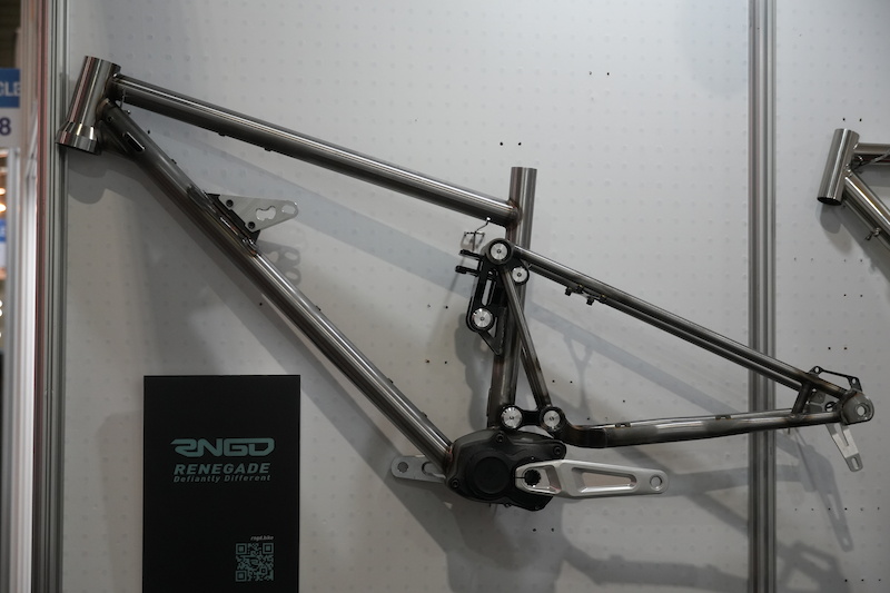 The Tripping Balls is a Steel Gearbox-Equipped Trail Bike with a Fresh Canfield Kinematic ...