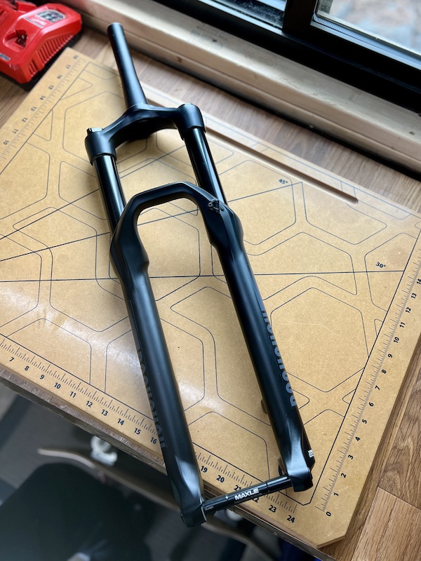 2023 ROCKSHOX GOLD 35 RL FORK For Sale