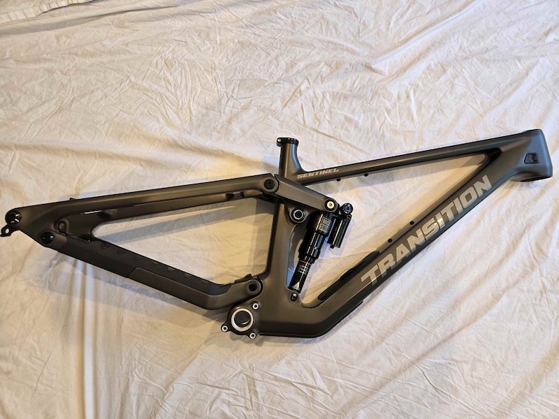 2024 Transition Sentinel V3 Carbon, Med, Like New! For Sale