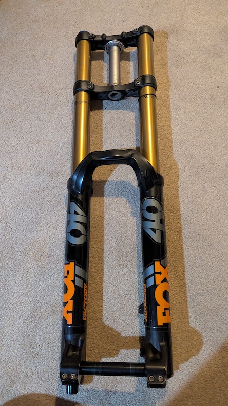 2019 Fox 40 Factory with Grip2 damper For Sale