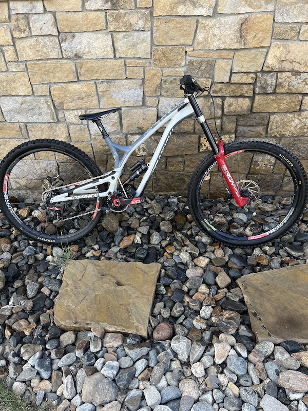 2020 Commencal Supreme DH V4 Medium For Sale