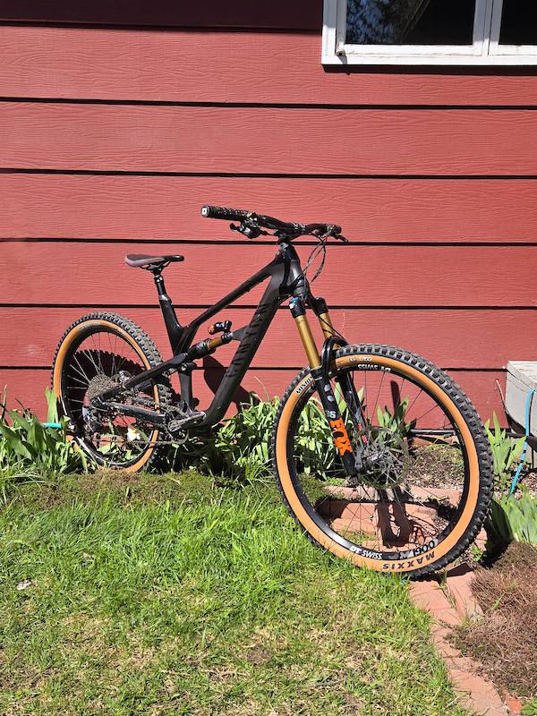 2019 Canyon Spectral CF7 Large Upgraded For Sale