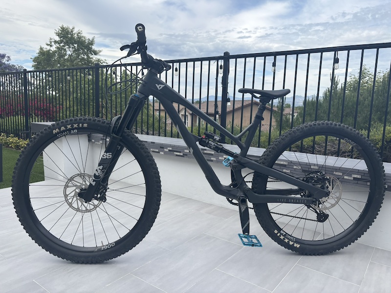 2022 YT Jeffsy Core 2 29" - Black Magic | Size Large For Sale