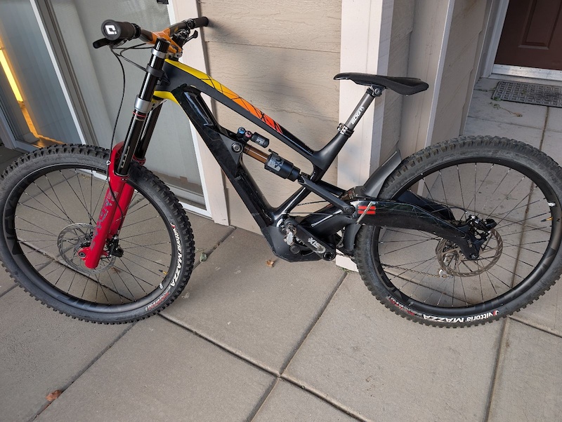 2021 32lb DH Bike Polygon Squareone DH9 For Sale