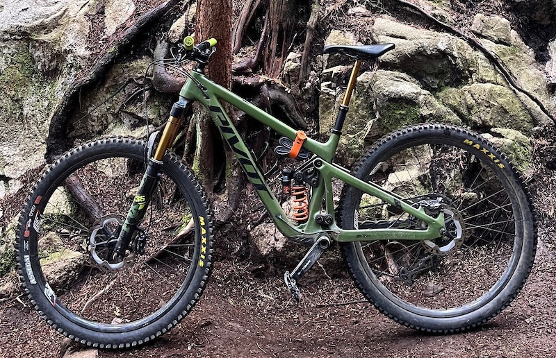 2020 Pivot Switchblade - Great Condition with Upgrades. For Sale