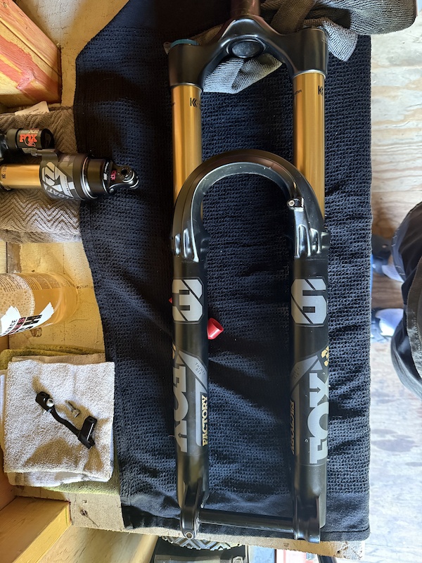 2022 Fox 36 Factory - 160mm - Grip2 Damper For Sale