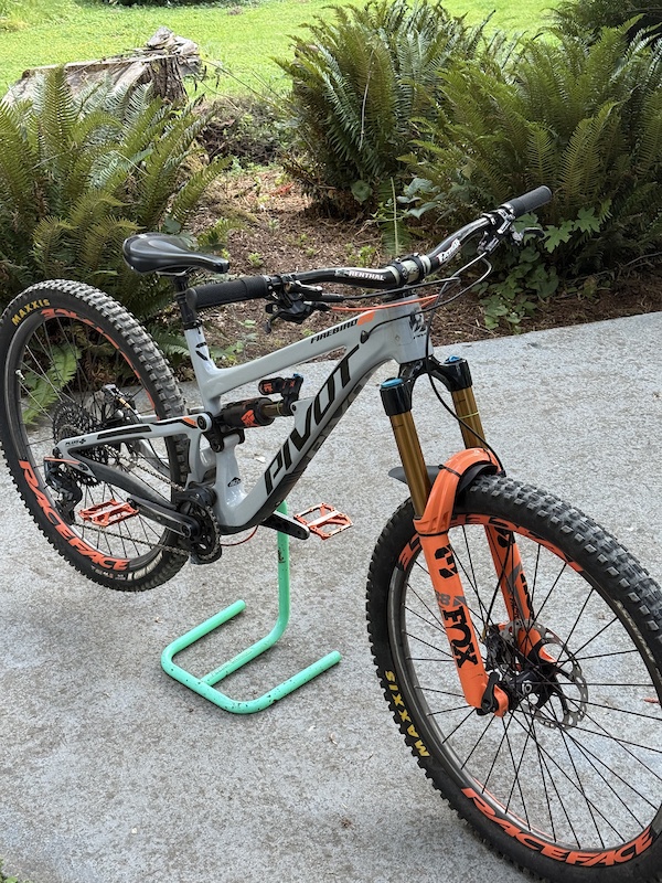 2020 Pivot Firebird For Sale