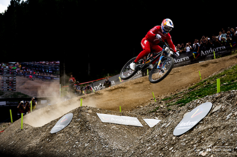 Video: Loic Bruni's Winning Run from the 2025 Andorra DH World Cup ...