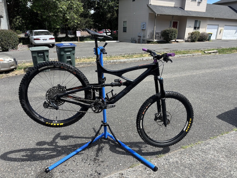 2019 Custom Carbon XL Ibis Mojo HD4 For Sale