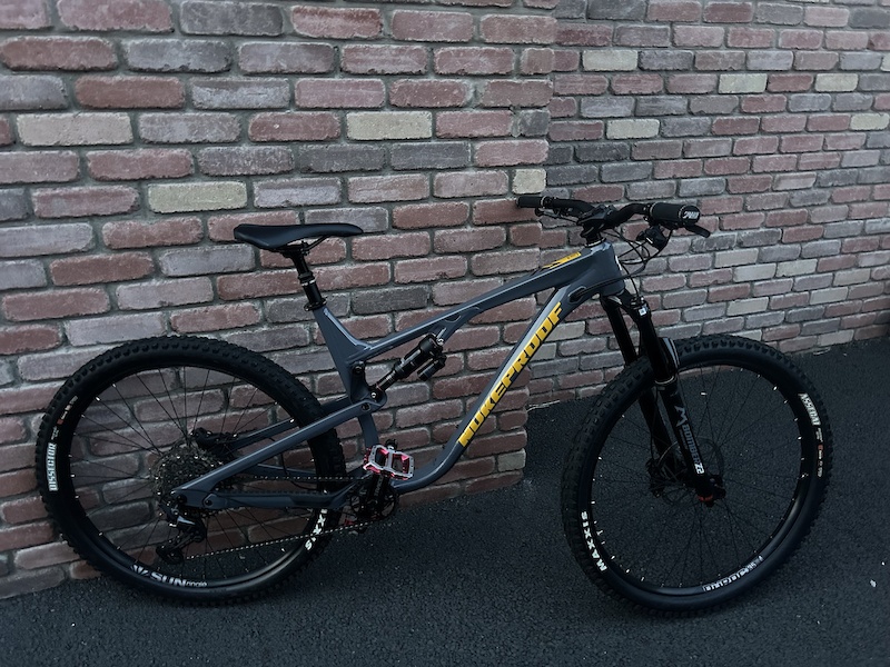 2022 Nukeproof Reactor 290 For Sale