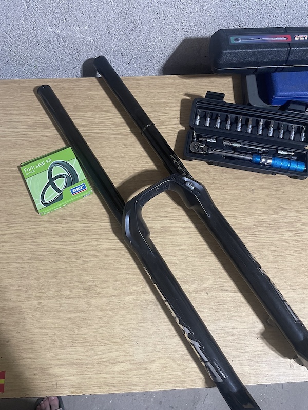 2019 Rockshox boxxer select 29 For Sale