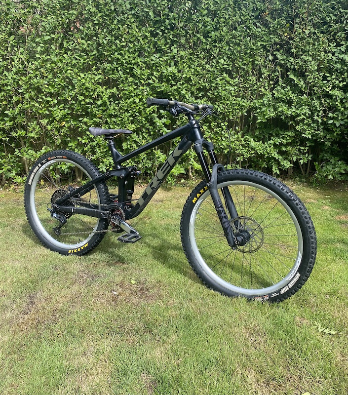 2019 Custom Trek Remedy 8 M/L For Sale