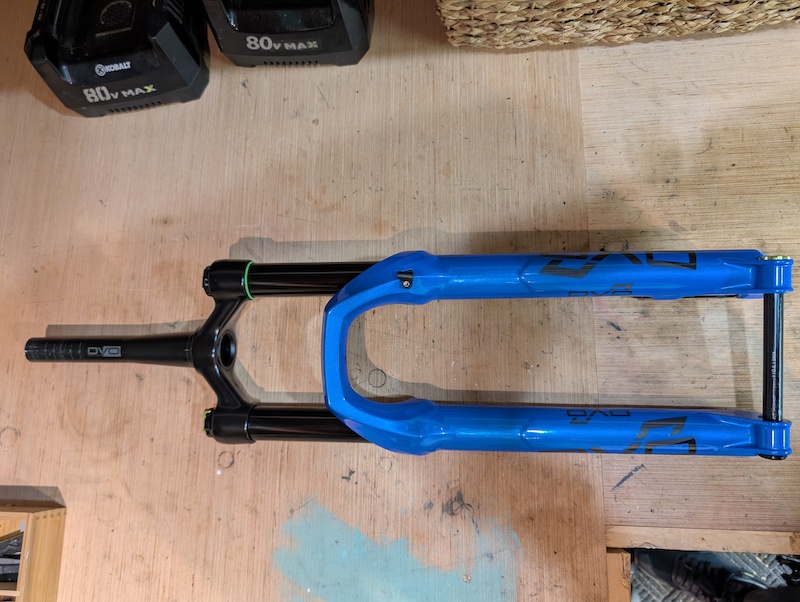 2022 DVO Diamond D1 - 27.5" / 44mm offset / 140-170mm For Sale