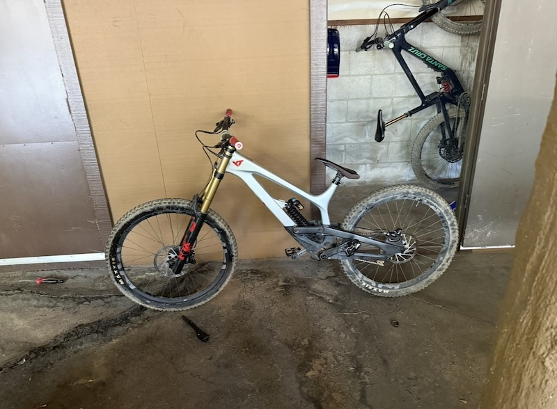 2021 YT Tues Pro Race XL For Sale