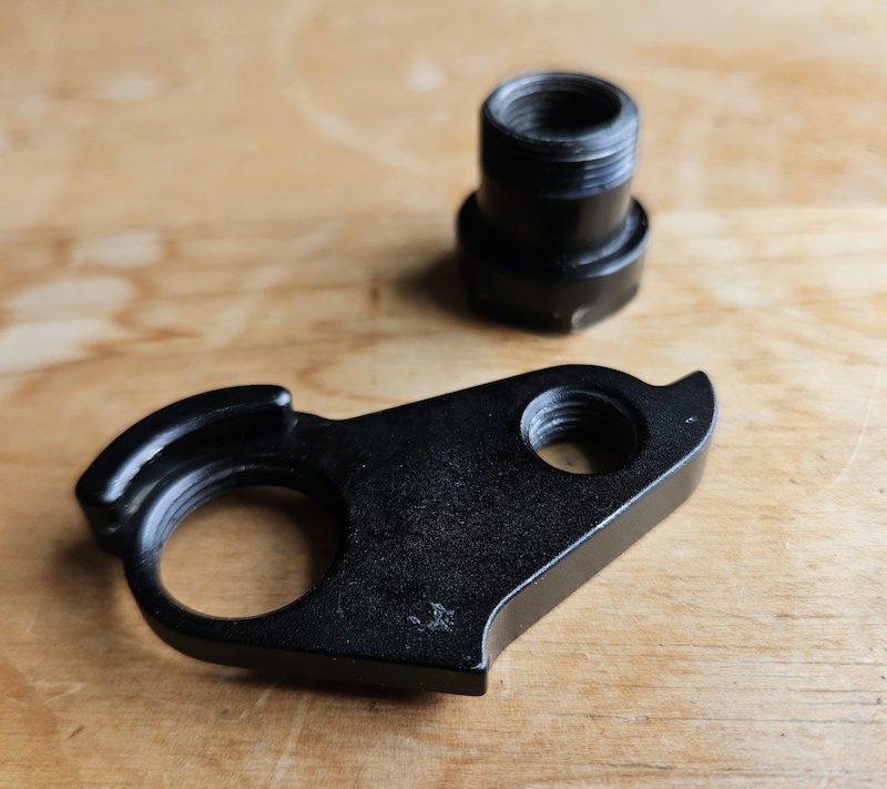 YT CAPRA mk1 hanger used For Sale