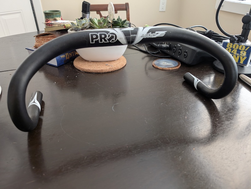 Shimano Pro Vibe 7 track handlebars For Sale