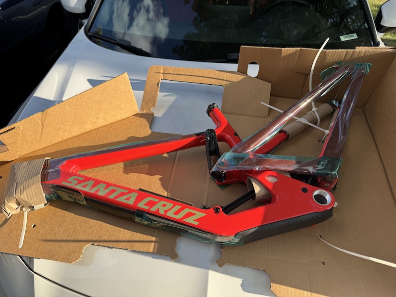 2023 Santa Cruz 5010 frame For Sale