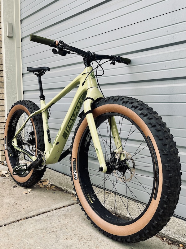 2023 Large Custom Pivot Les Fat For Sale
