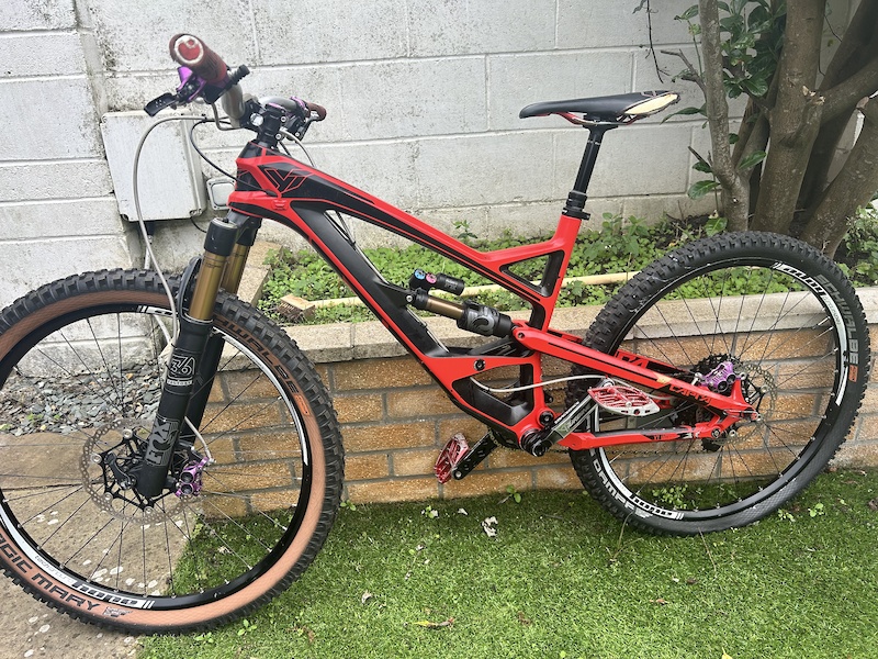 2016 YT Capra Pro Race - Carbon Fibre For Sale