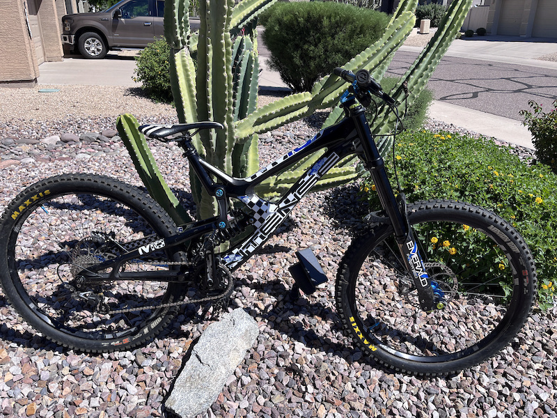 2017 Intense M16 carbon full custom W/ DVO emerald fork For Sale