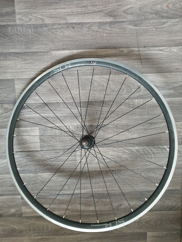 700c rear wheel Boardman SLR , custom bolted axle For Sale