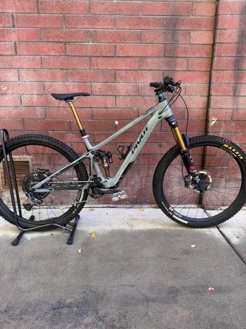2023 Pivot Shuttle SL For Sale
