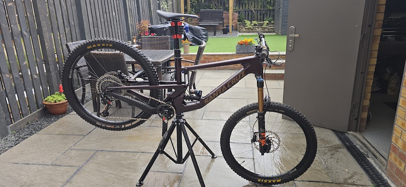 2021 Santa cruz NOMAD CC full carbon medium For Sale