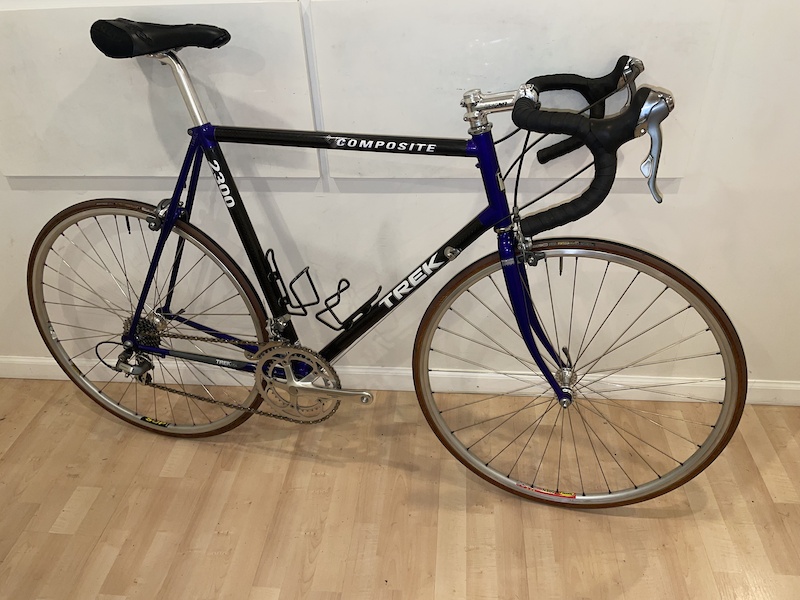 Trek 2300 Composite road bike, carbon/aluminum, 58cm For Sale
