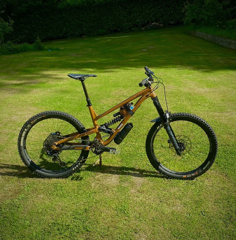 2024 Commencal clash size large For Sale