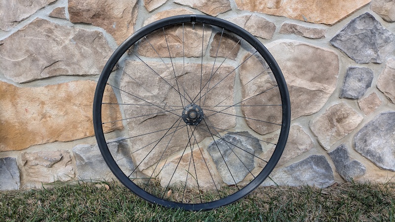 2022 Specialized Stumpjumper Stock Front Wheel For Sale
