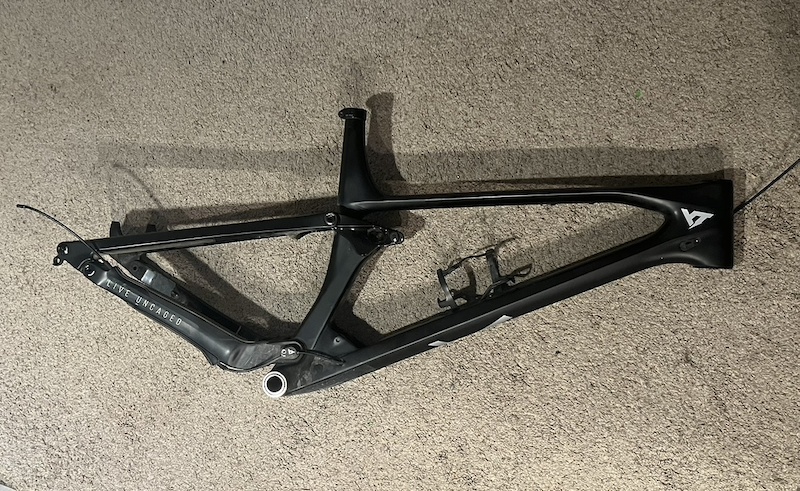 2023 YT Izzo Blaze - XL/XXL - Very low miles For Sale