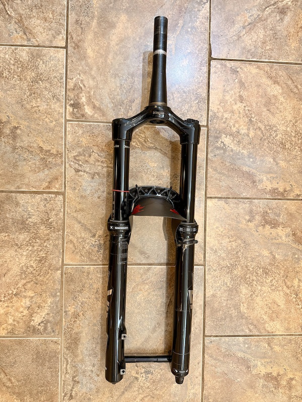 2020 Rockshox Lyric Ultimate 180 For Sale