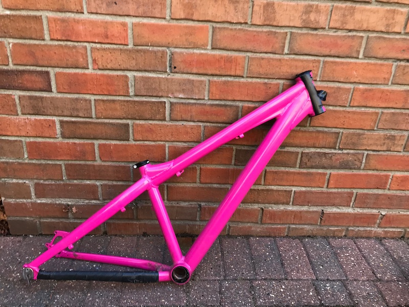 Felt dirt jump frame with Identity Rebate fork For Sale