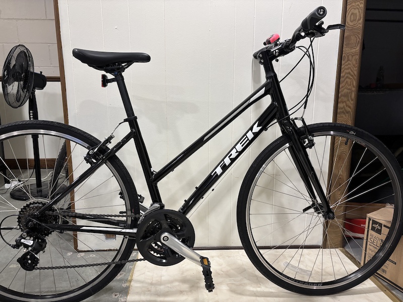 2019 Trek FX 1 Stagger hybrid bike For Sale
