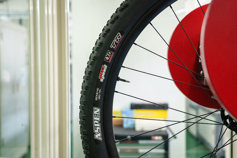 32-inch Wheels Will Be Permitted in UCI XC Racing in 2026 - Pinkbike