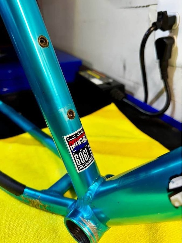 Vintage GT Zaskar Frame - Blue For Sale