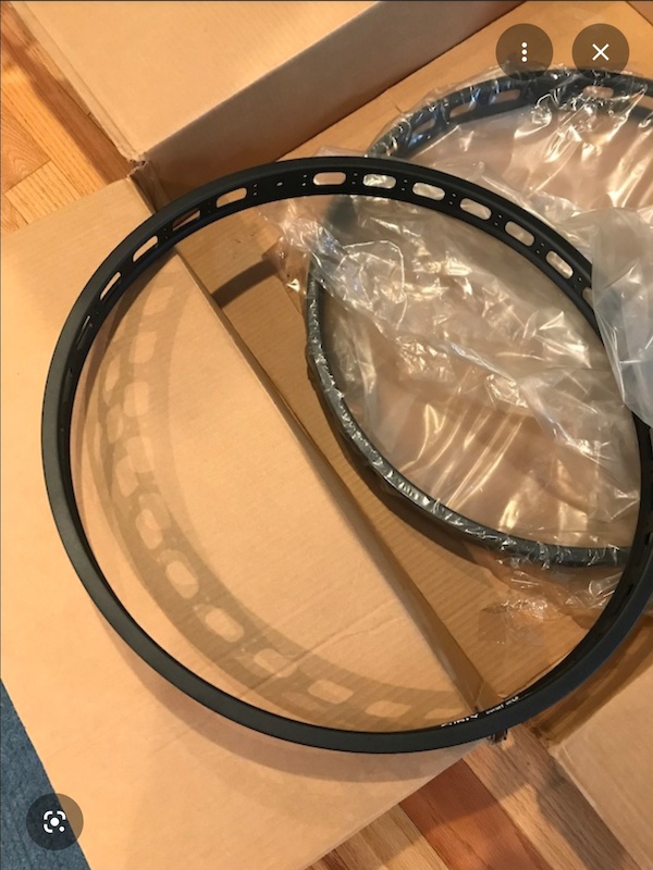 2016 NIB surly rabbit hole 29x50 black rims For Sale