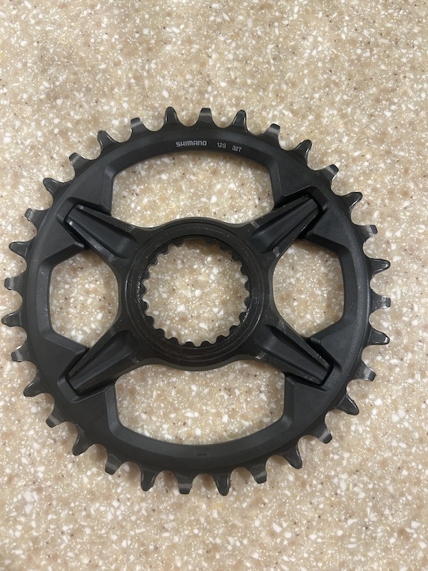 Shimano 32T SM-CRM85 For Sale