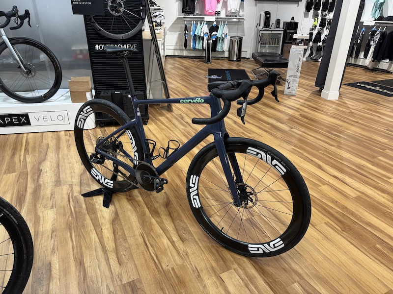 2025 Cervelo Aespero w/ LOTS OF UPGRADES For Sale