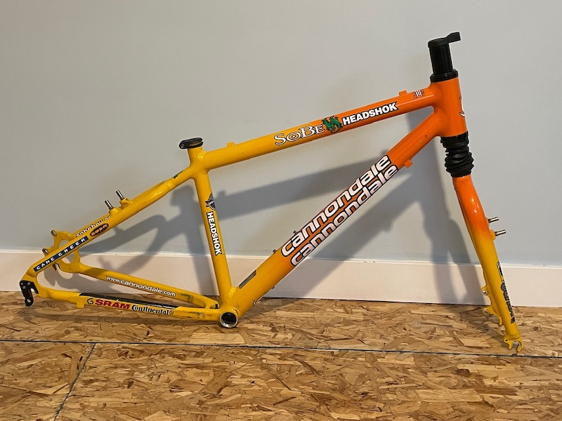 99/00 Cannondale Sobe Headshok team hard tail For Sale