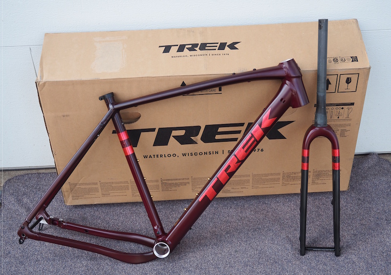 2024 Trek Checkpoint ALR 5 Driftless Gravel Frameset 56cm For Sale
