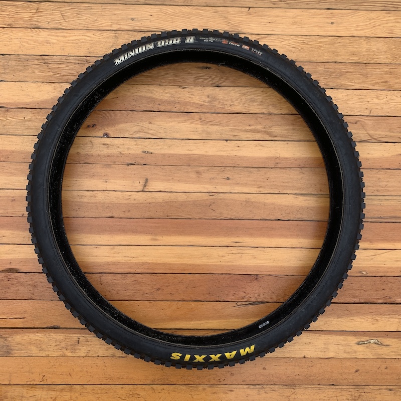 Minion DHR II 29 x 2.4 3C MaxxTerra EXO+ TR tire(1518) For Sale