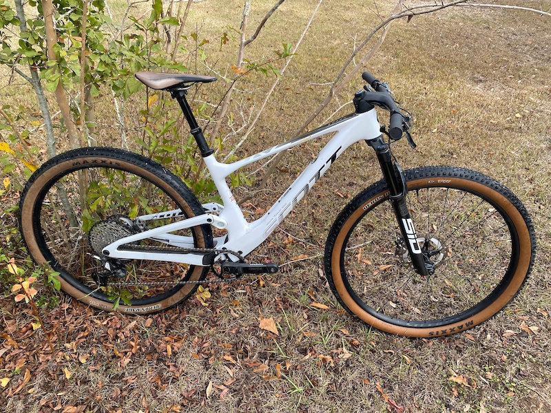 2022 Scott Spark RC Pro - Medium For Sale