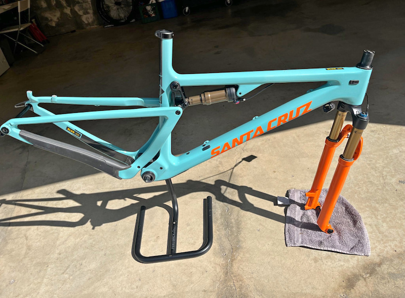2020 Santa Cruz Blur CC Carbon Frameset Size Large Fox 32 For Sale