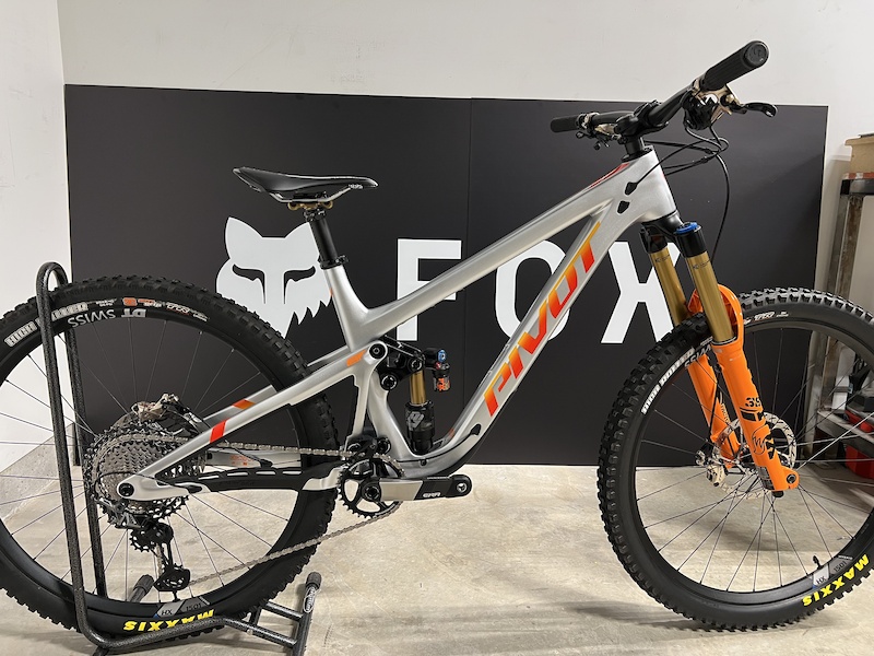 2024 Large Pivot Firebird For Sale