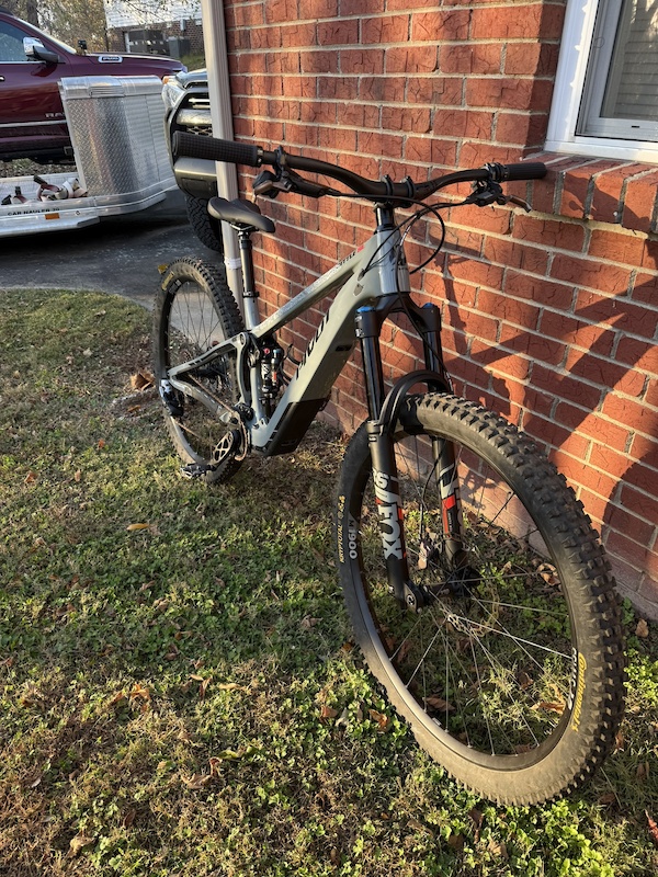 2024 Pivot Shuttle SL (med) For Sale