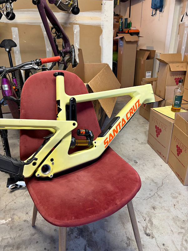 2024 Santa Cruz Nomad 6 CC Frame Size L + Shock For Sale