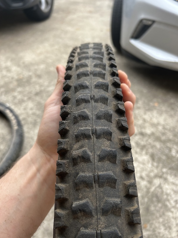 Both Maxxis Recon 2.4 and Continental Der Kaiser 2.4 For Sale