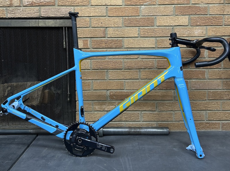 2020 Giant Revolt Advanced Frameset M/L For Sale